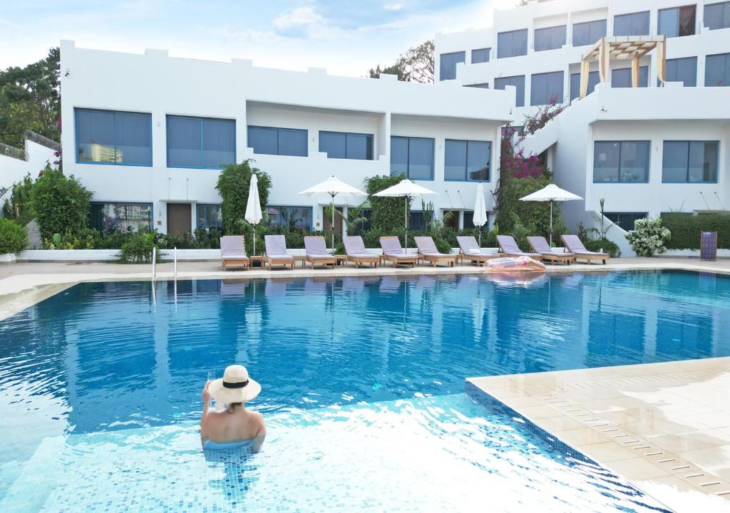 The Lead Hotel | Sierra Leone Travel and Tourism Operator – VSL TRAVEL ...